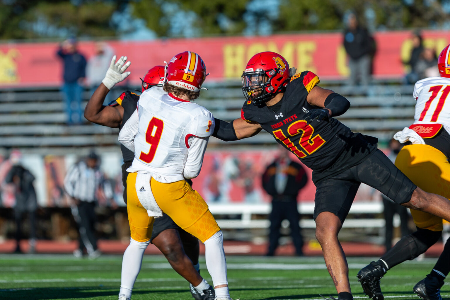 Caleb Murphy breaks sack record – The Ferris State Torch